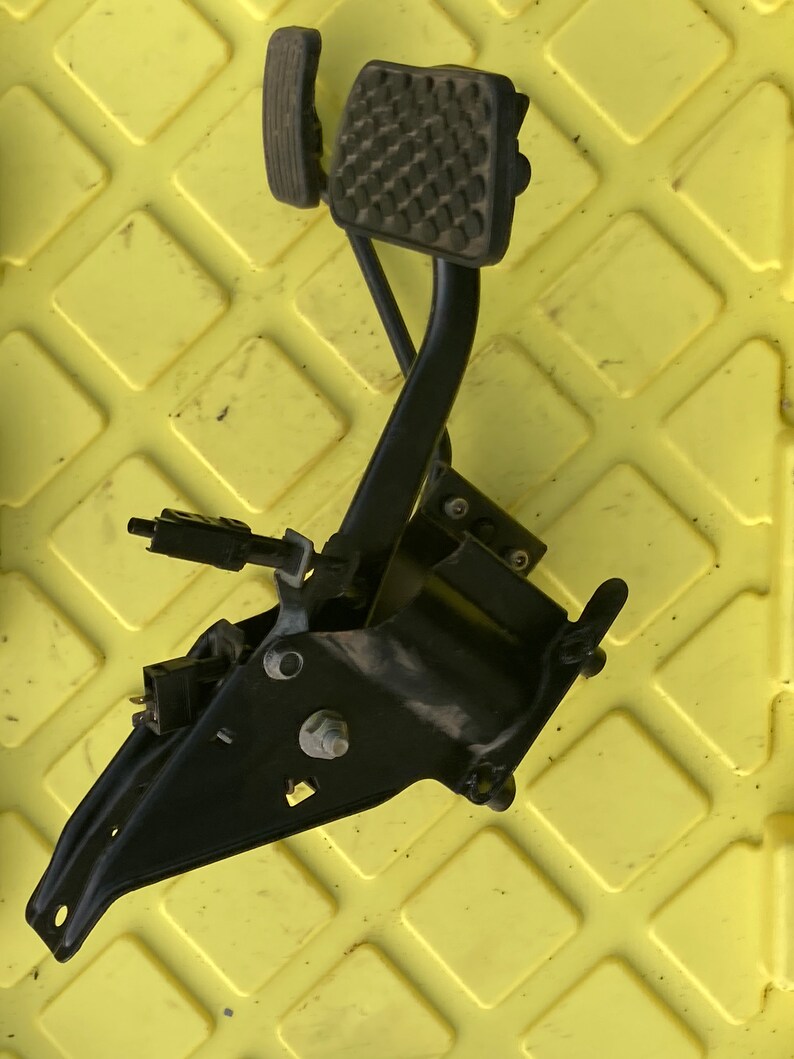 Saab 9000 Brake Gas Pedal Assembly With Switches - Etsy