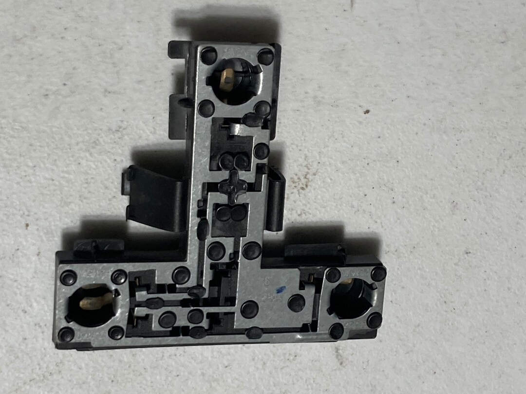 Saab 9 5 Tail Light Bulb Socket - Etsy