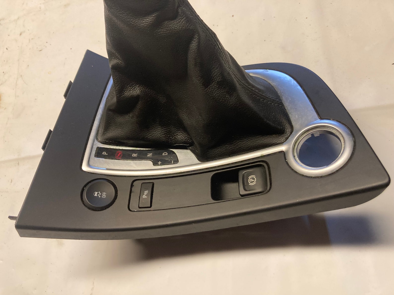 Saab 9 5 NG Gear Shifter Cover Assembly 13331985 12848567 12849125 ...