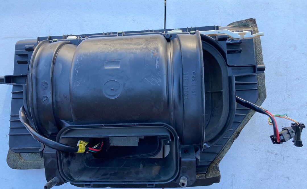 Saab 9 5 Blower Motor Housing With Resistor - Etsy Australia