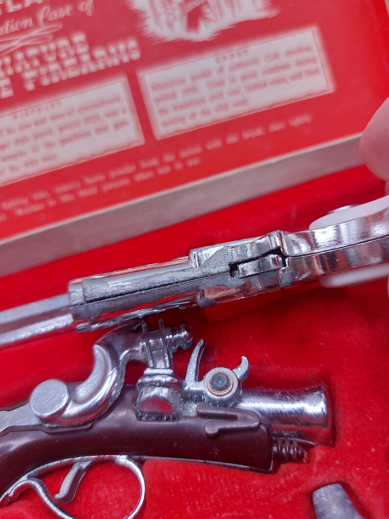 BCM Outlaw Presentation Case Miniature Antique Firearms Excellent ...