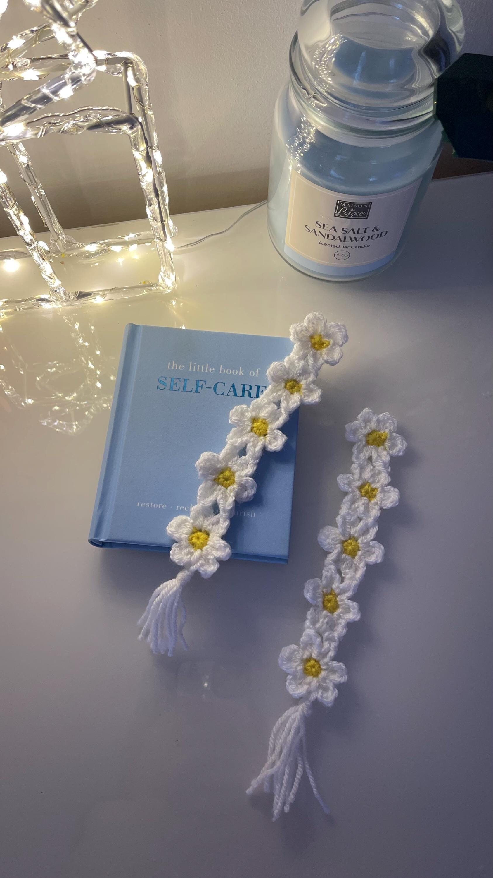 Daisy Bookmark | Crochet Daisy Bookmark | Crochet Bookmark - Etsy