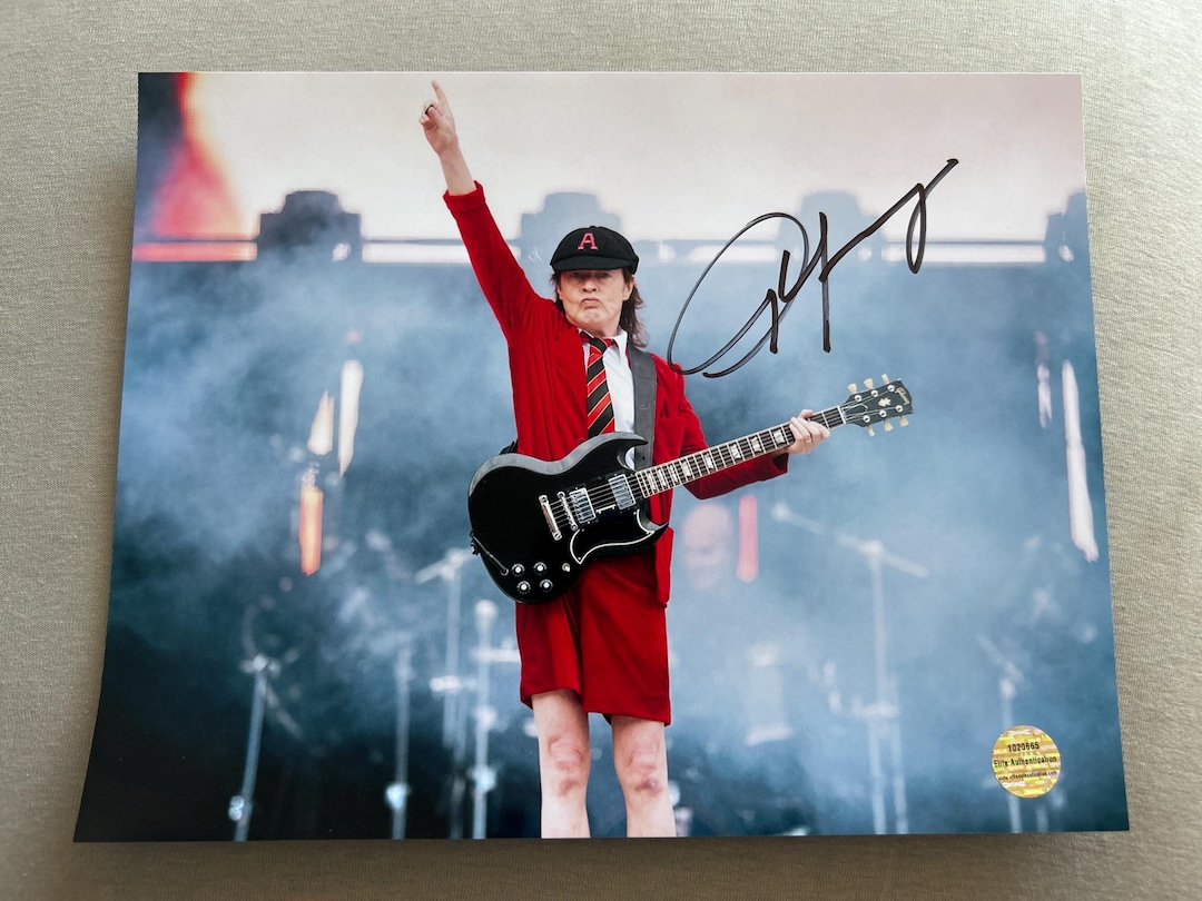 Angus Young Ac/dc Autographed Signed 8x10 Photo COA - Etsy