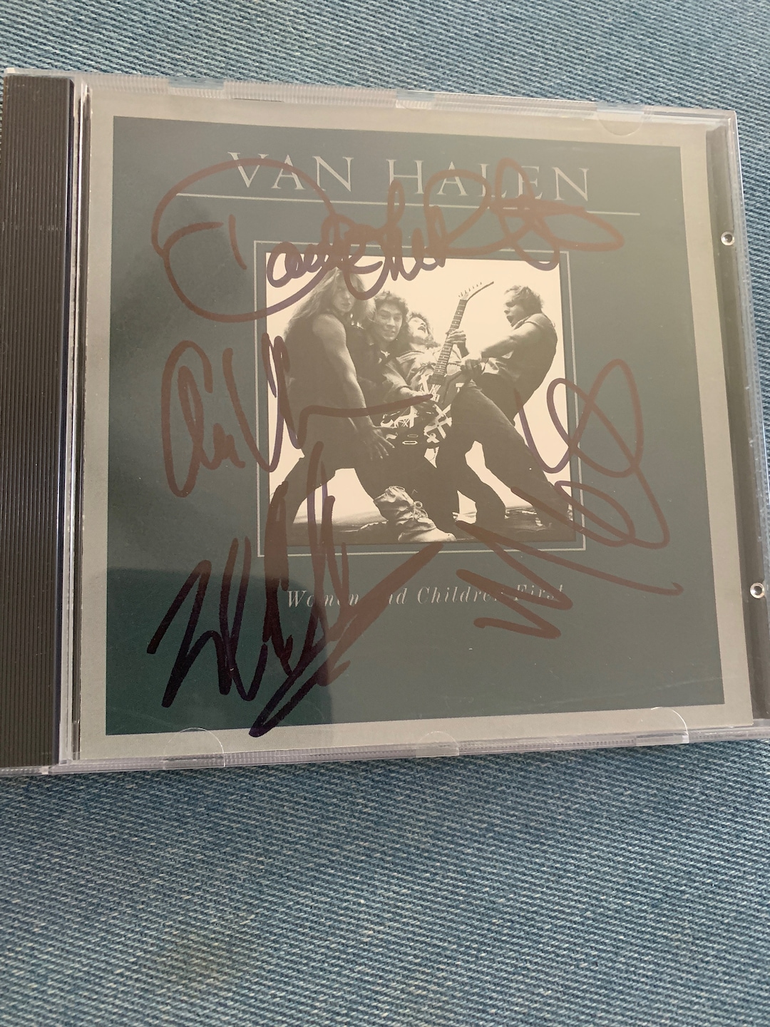 Eddie & Alex Van Halen, David Lee Roth, Michael Anthony Signed ...