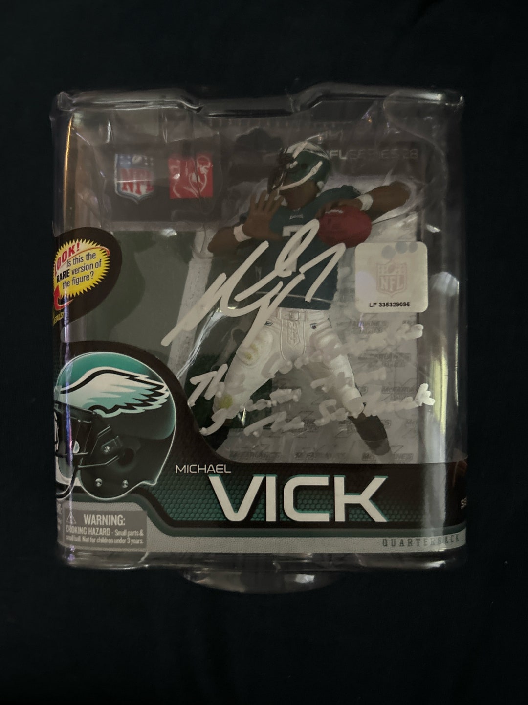 Michael Vick Signed Autographed Mcfarlane 7 Eagles Action Figure 2011 ...