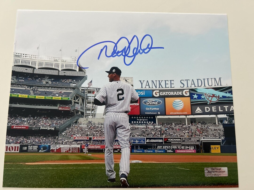 Derek Jeter Signed Autographed 8x10 New York Yankees Photo W/coa - Etsy