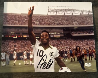 Pele Signed AUTOGRAPHED 8x10 Photo Brazil Soccer MLS -- COA - Etsy