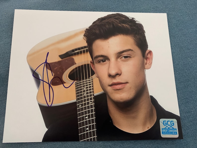 Shawn Mendes Signed Autographed 8x12 Photo W/ GCG Great Canadian ...