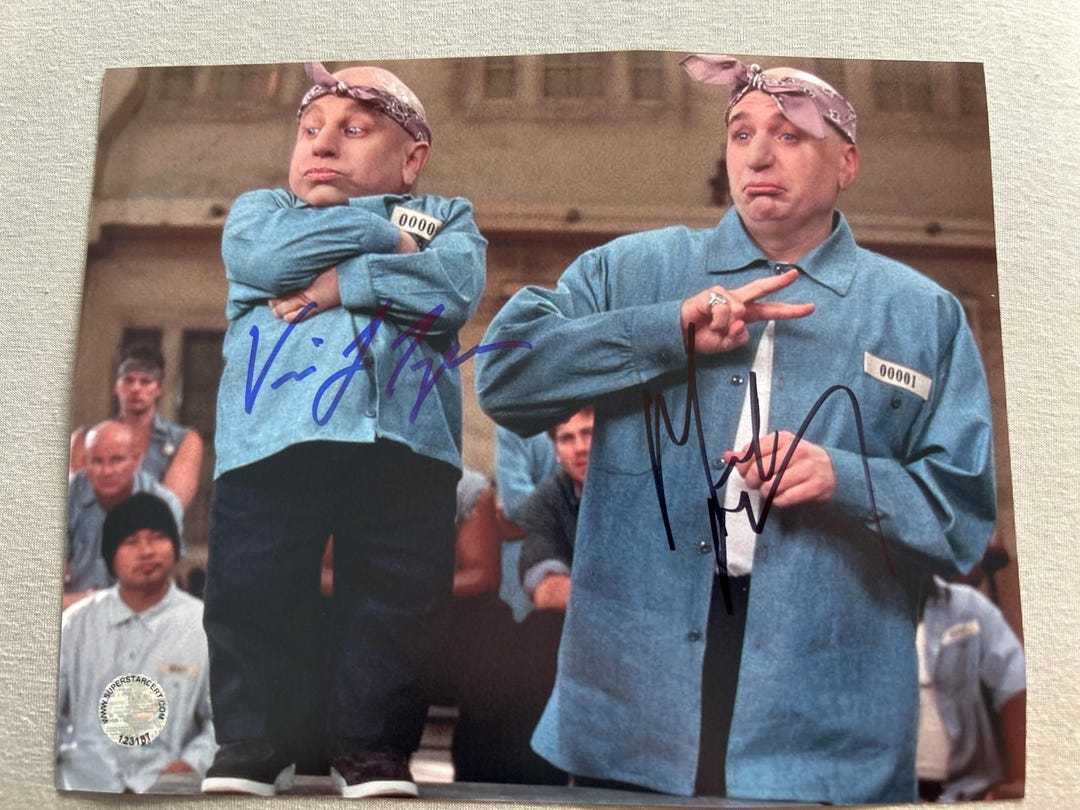 Verne Troyer & Mike Myers Signed Autograph 8x10 Austin Powers Photo Mini Me COA - Etsy