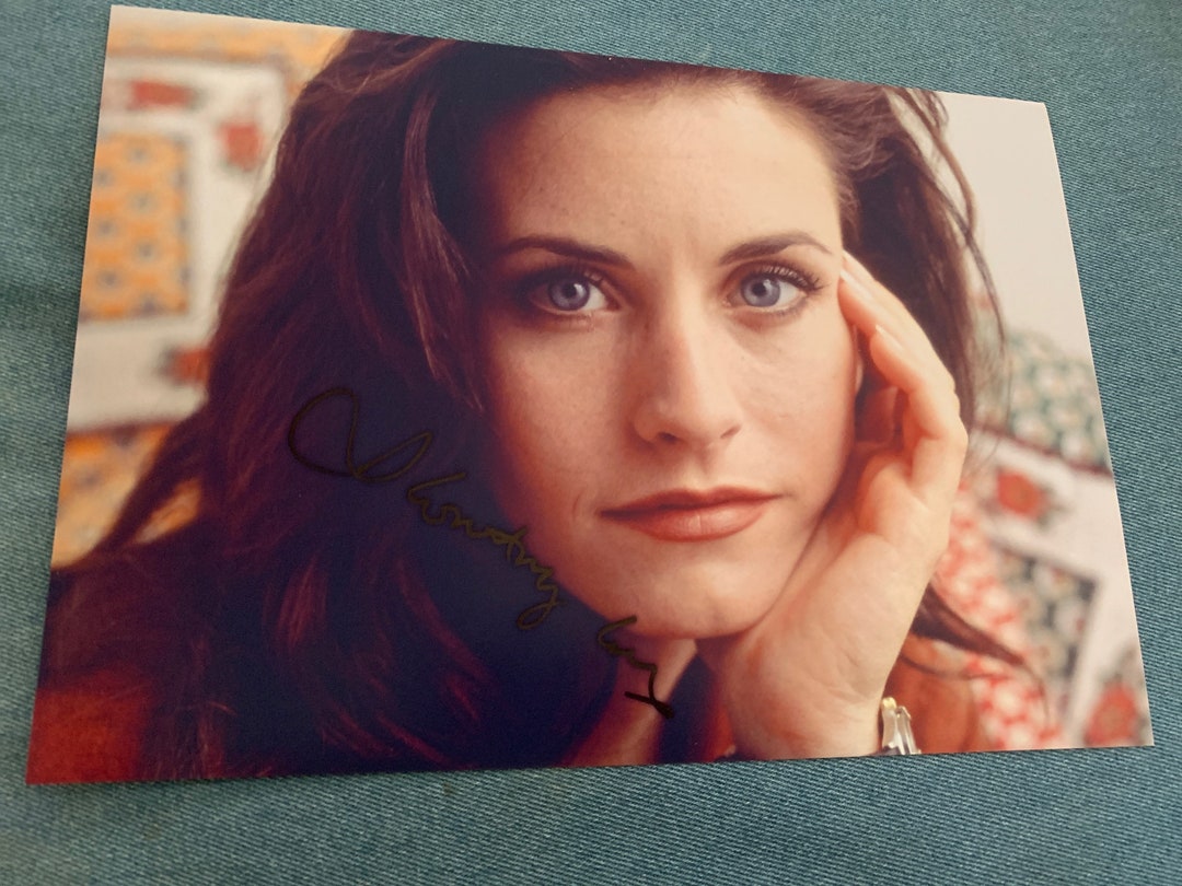 Courtney Cox Friends Autographed Signed 8x10 Photo Certified Authentic ...