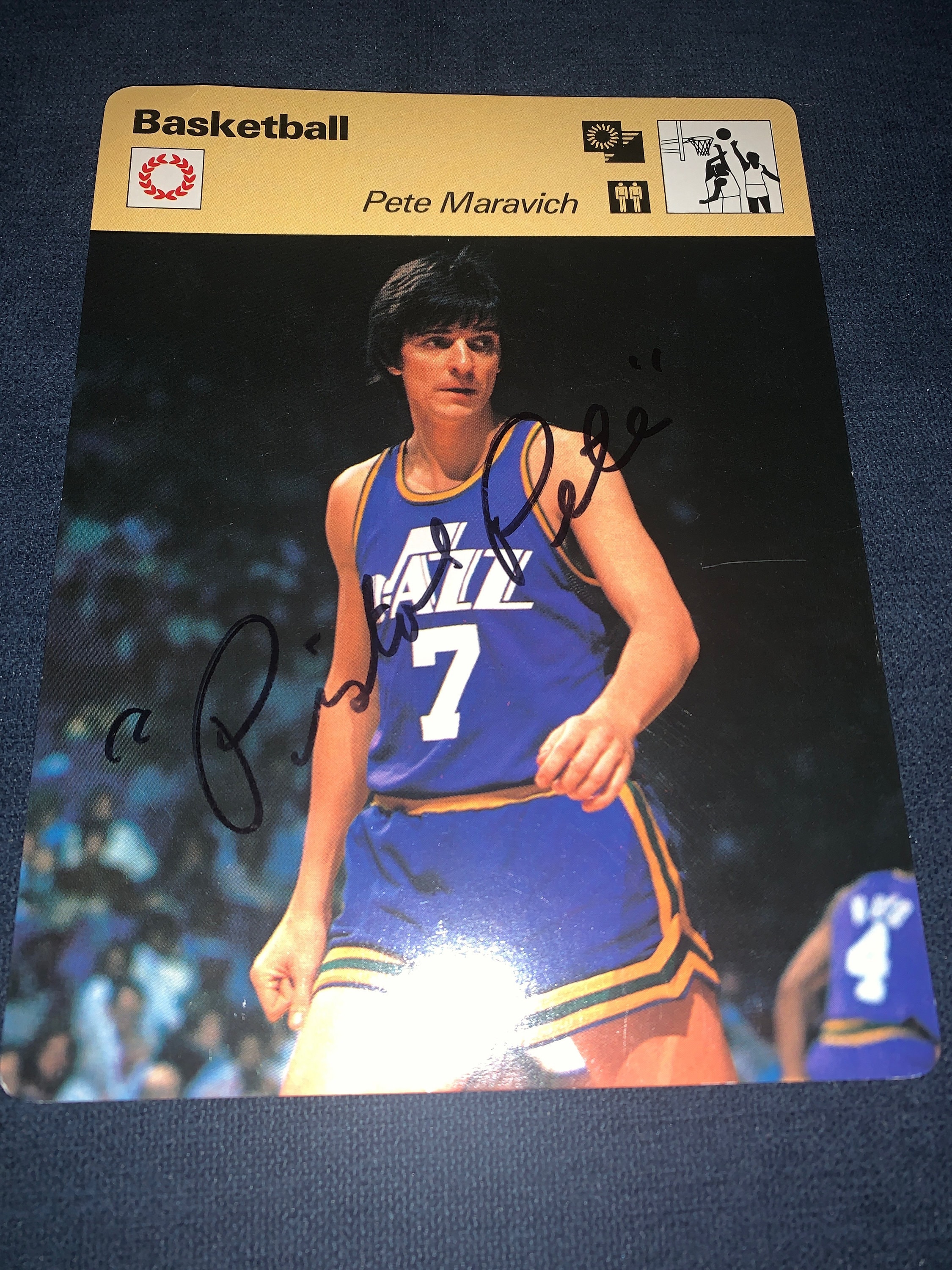 Pete Maravich Signed Autographed 1977 Sportscaster 5x7 Signed Card With ...