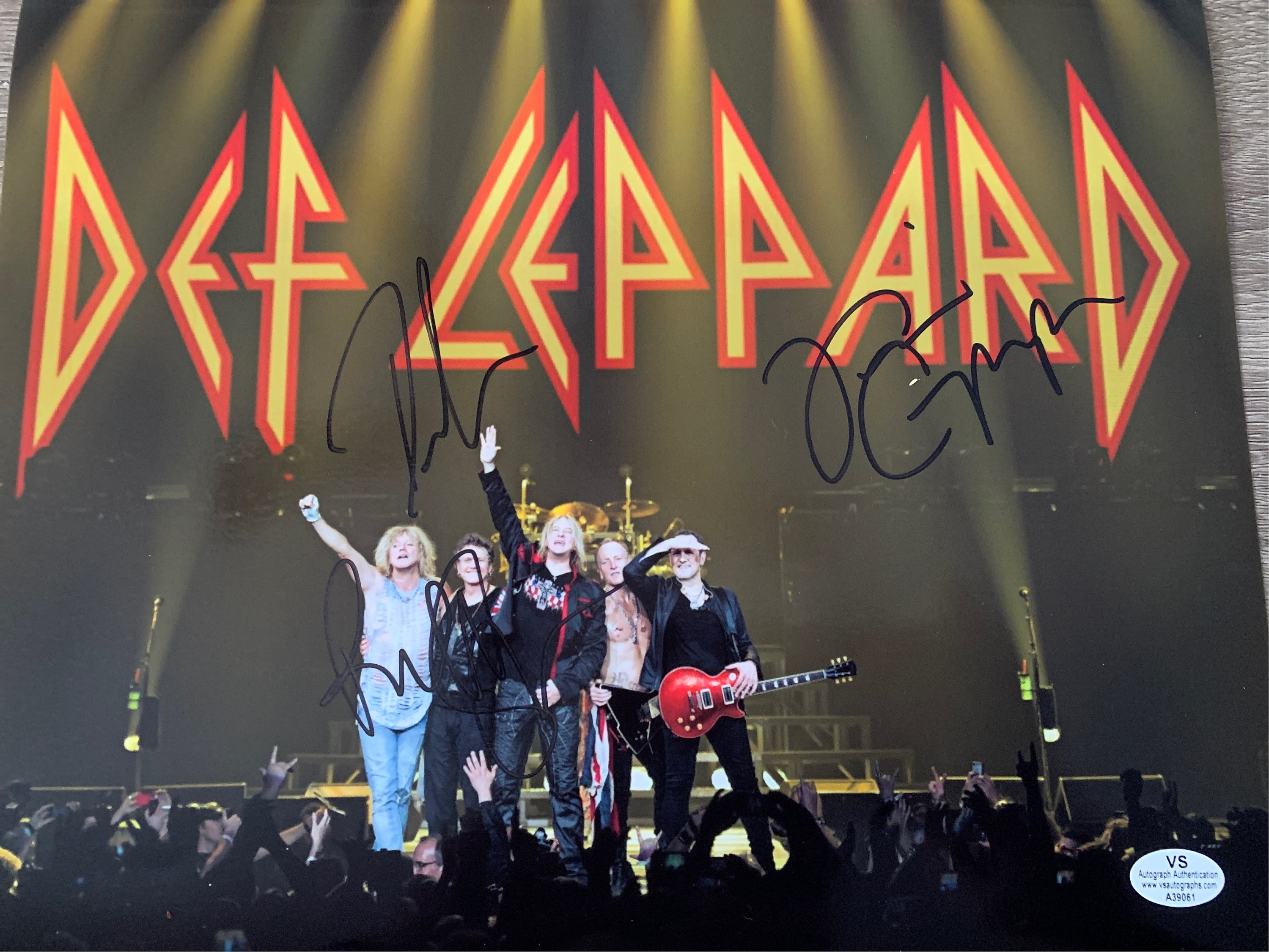 Def Leppard Signed Autographed 8x10 Concert Photo COA - Etsy