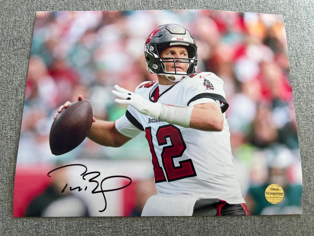Tom Brady Hand Signed Autographed Tampa Bay Buccaneers 8x10 Photo W/coa ...