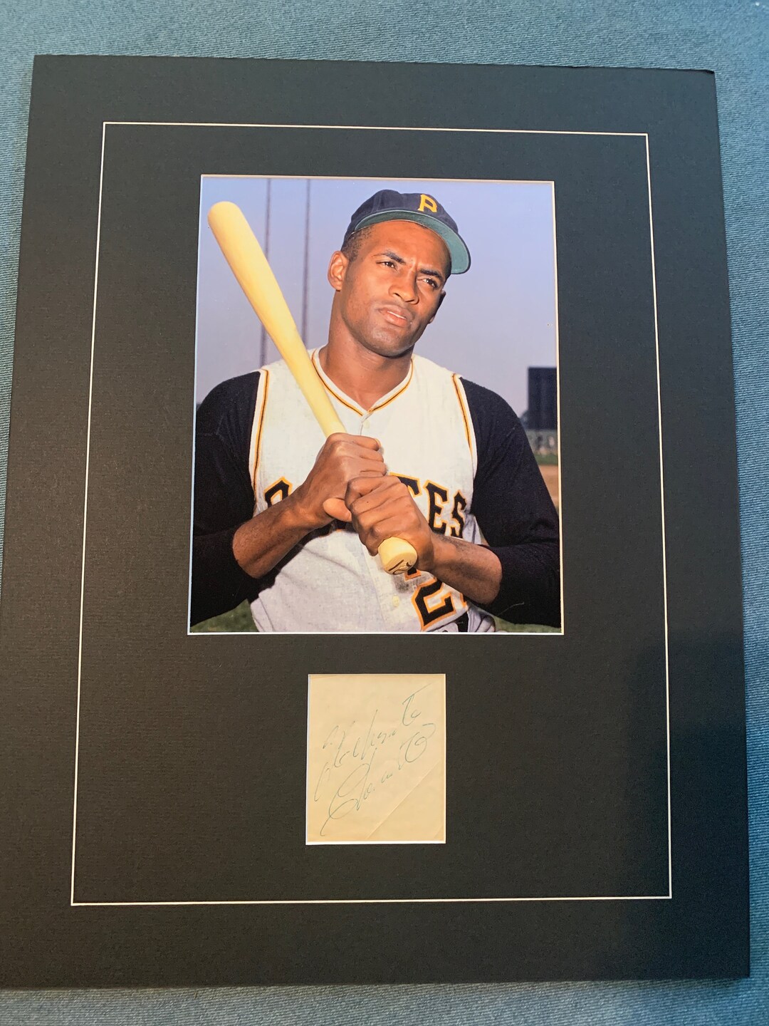 Roberto Clemente Signed Autographed Pittsburgh Pirates 18x14 Photo ...