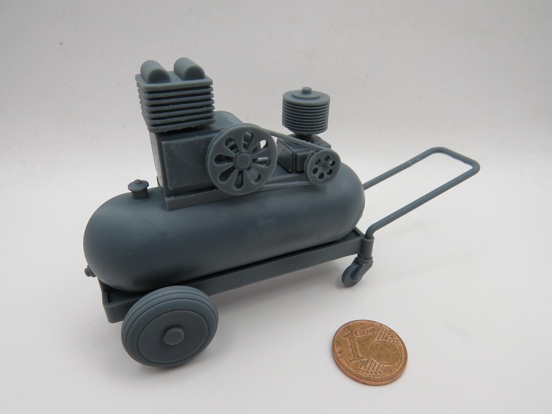 Large Mobile Compressor, for Automotive Workshops, Model Car Making, 1: ...