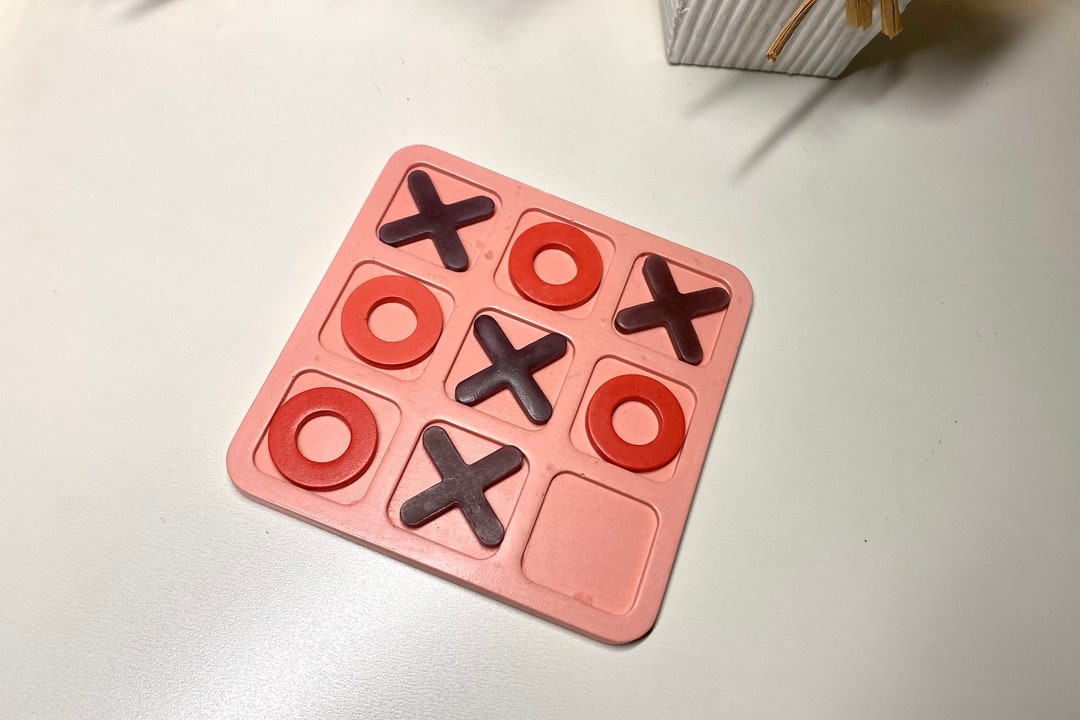 Tic Tac Toe Game in Pink Jesmonite. Small Pink and Red Table Game ...