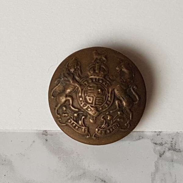 Livery Buttons - Etsy UK