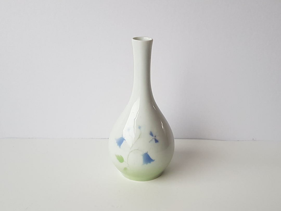 Vintage Bud Vase, Lochgilped, Highbank Porcelain, Scotland, Thistle - Etsy