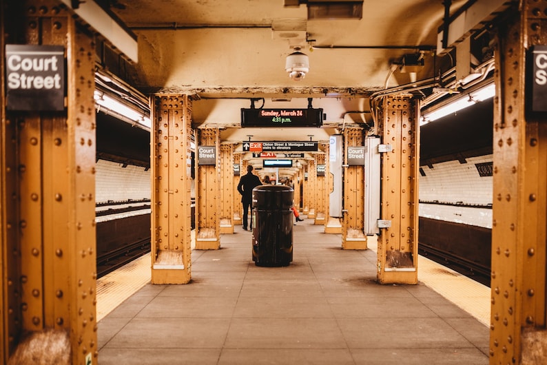 Symmetrical Shot of NYC Subway Platform - Etsy