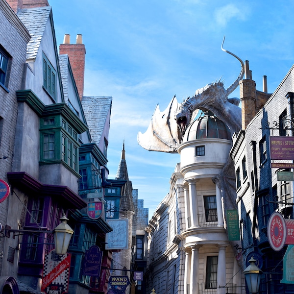 Diagon Alley Print - Etsy