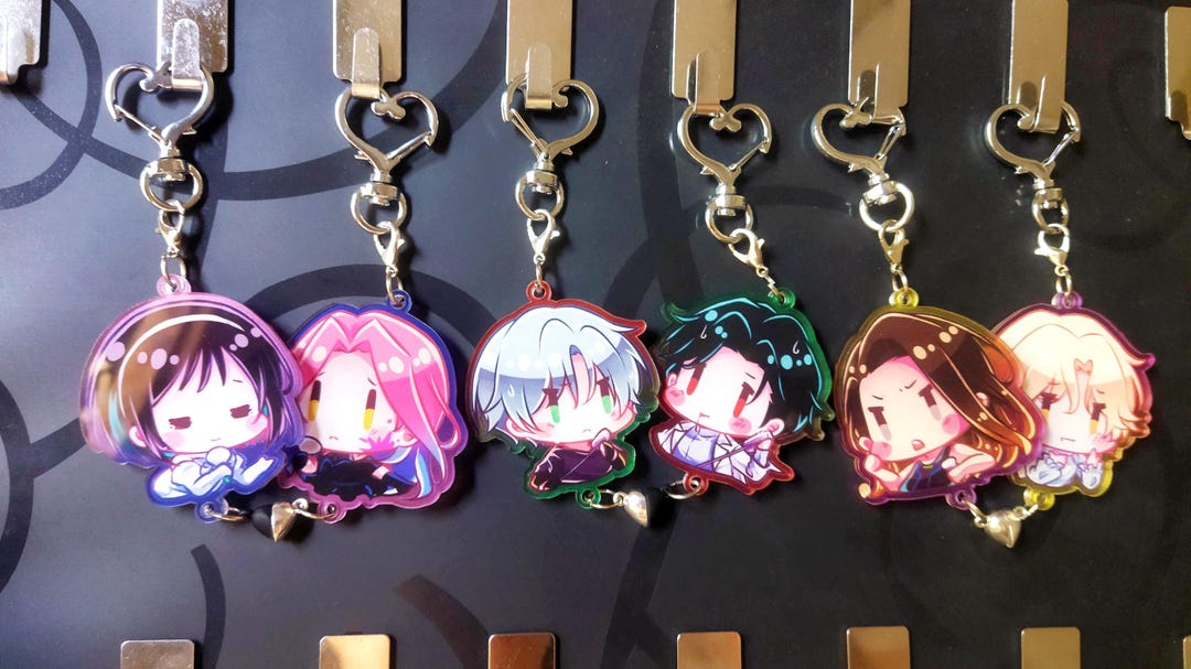 Alien Stage Stackable Keychains With Half Heart Magnet Charm (fanmerch ...