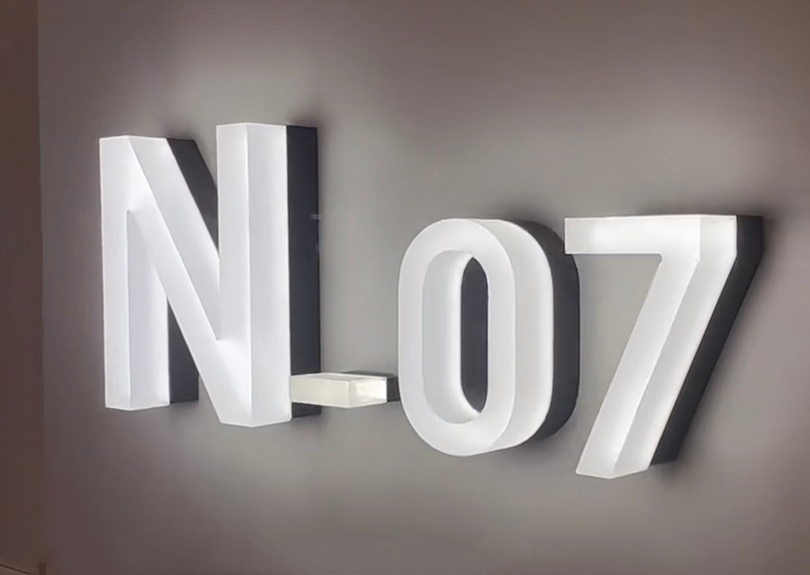 Custom 3D Backlit Sign 3D Metal Business Sign Metal LED Sign Acrylic ...