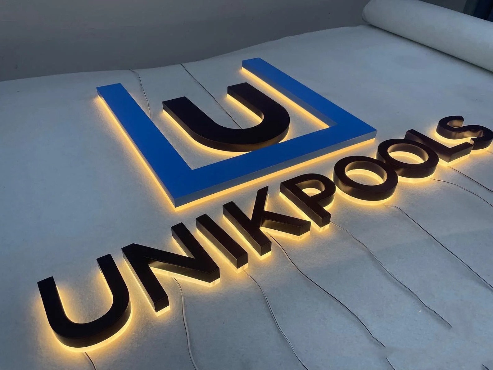 Custom 3D Backlit Sign 3D Metal Business Sign Metal LED Sign Acrylic ...