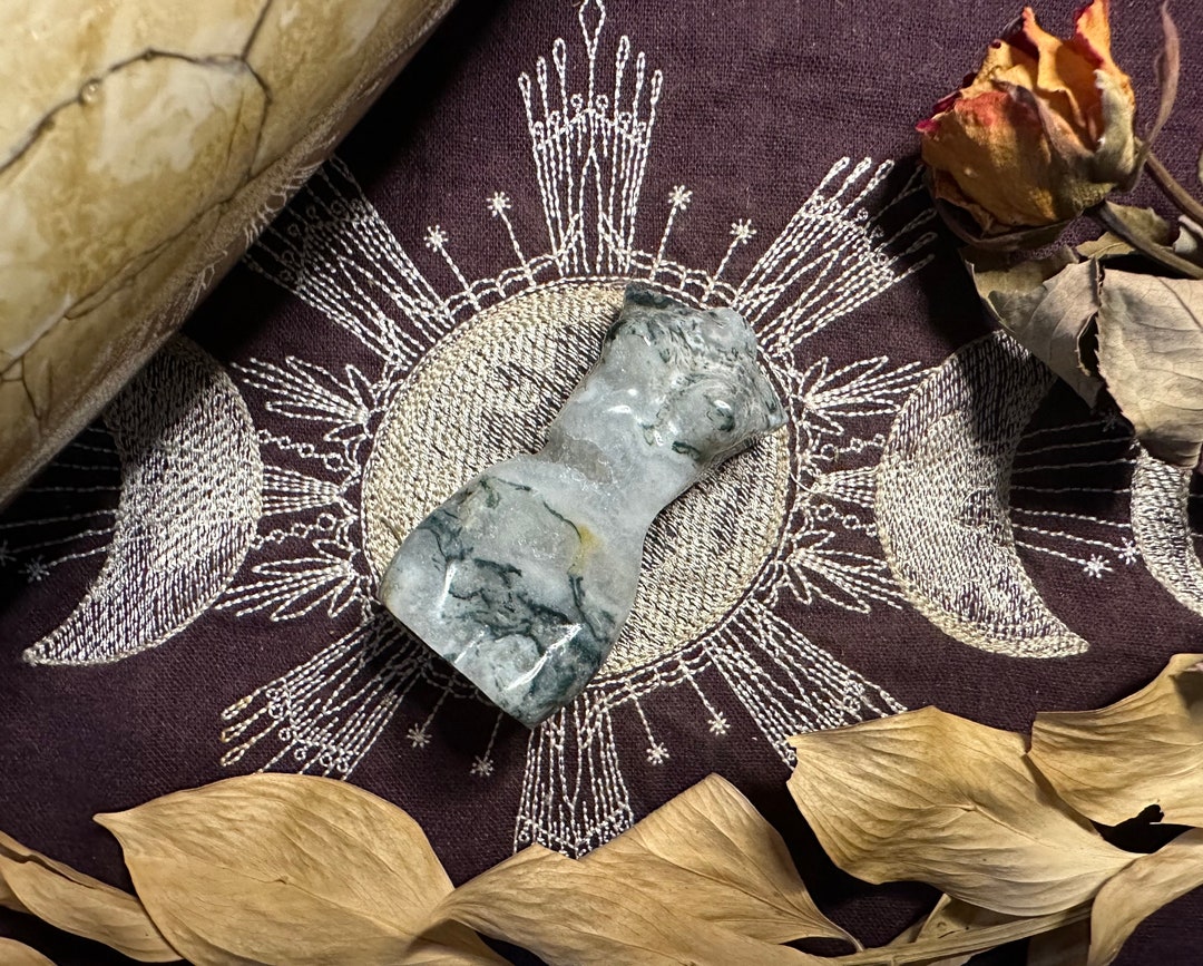 Moss Agate Goddess Carving, Moss Agate Female Body, All Natural - Etsy