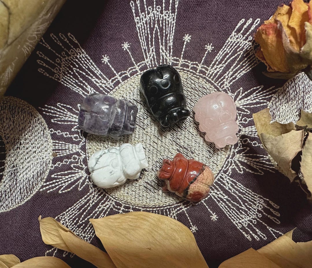 Mini Ladybug Carving, Bug Crystal Carving, All Natural - Etsy