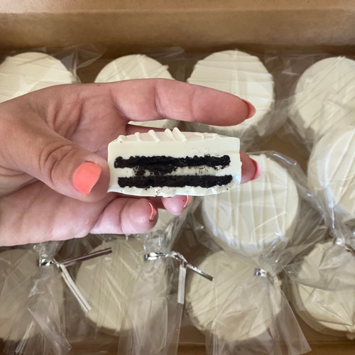 White and Gold Chocolate Covered Oreos 10 Oreos Wedding - Etsy