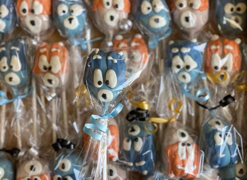 Bluey & Bingo Cake Pops - Etsy