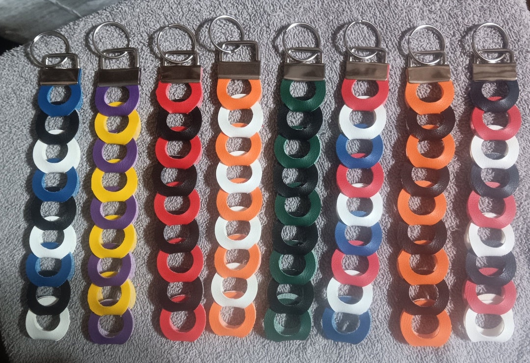 Circle Looped Keychains - Etsy