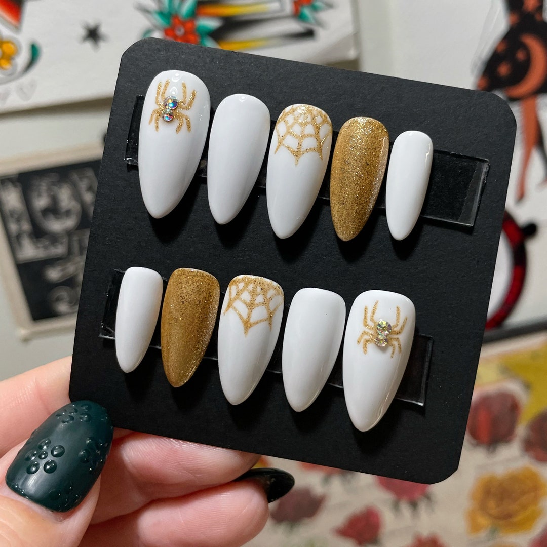 MADE TO ORDER Sparkle Spiders Gold & Black Handpainted - Etsy