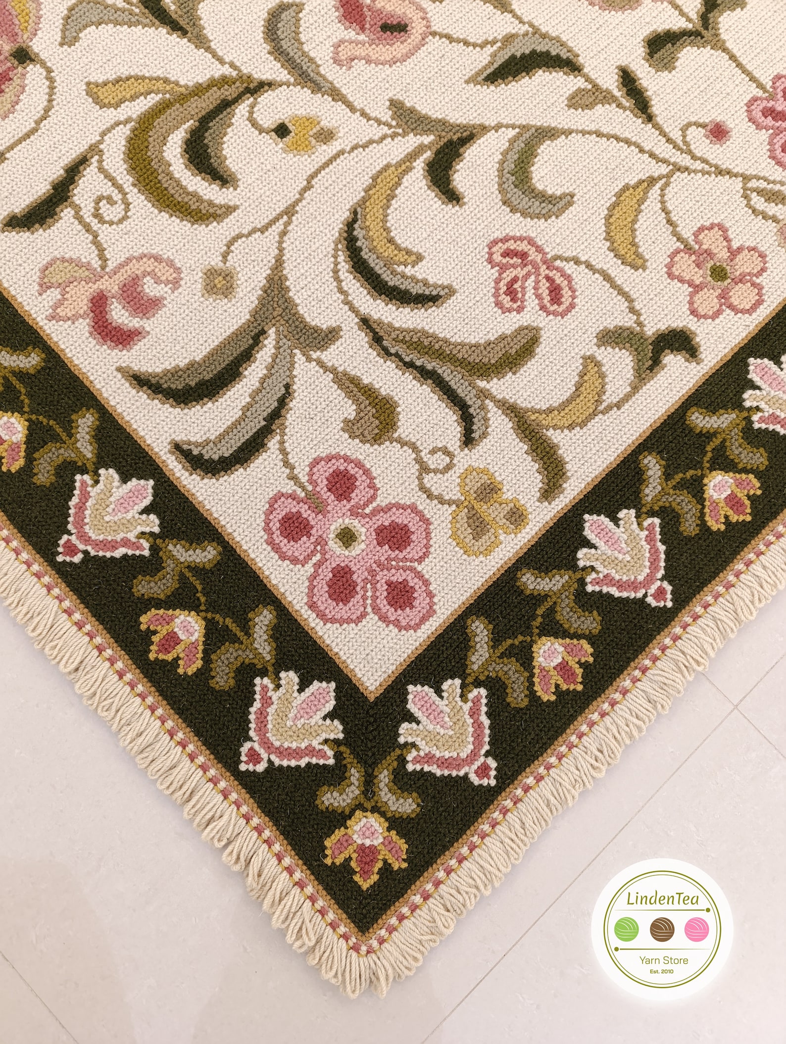 Arraiolos Tapestry Kit Santa Clara 1.75m X 2.55m - Arraiolos Rugs DIY ...