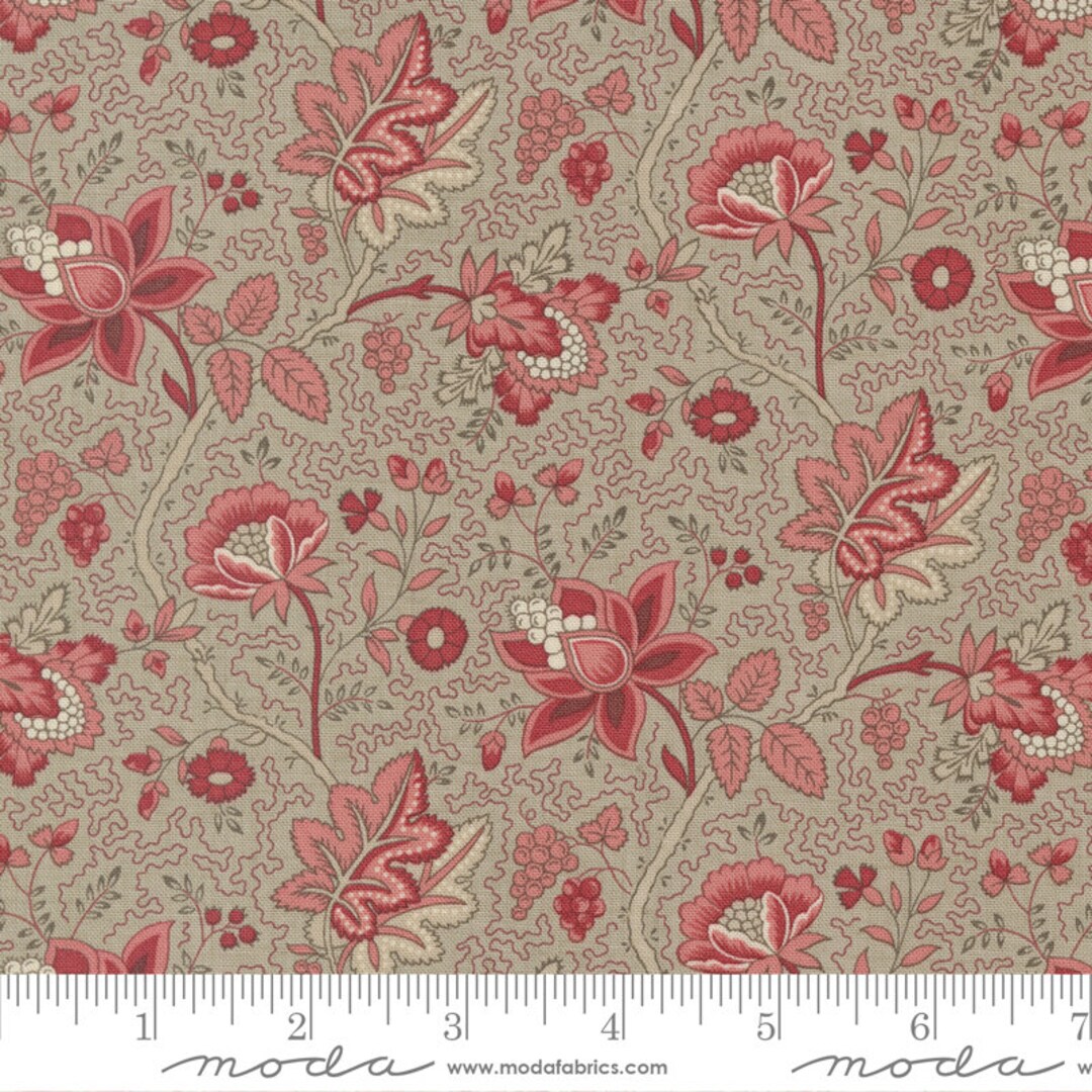 French General Chateau De Chantilly La Fayette Florals Jacobean Roche ...