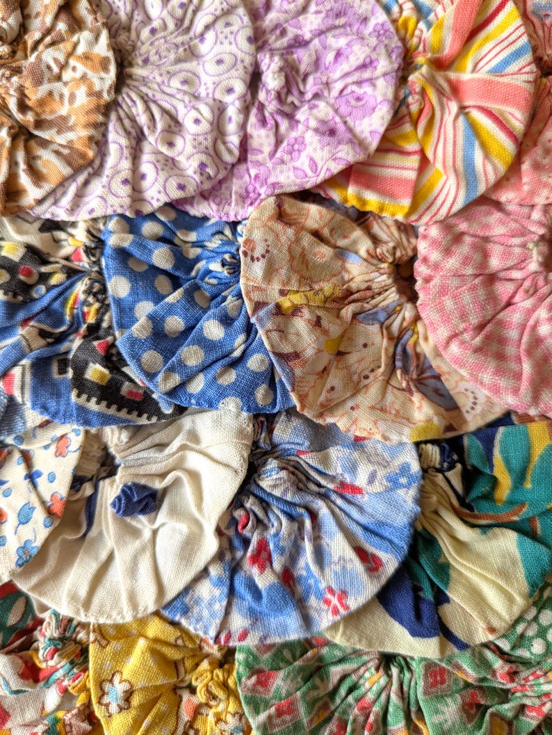 20 Vintage 1930s 1940s Mixed American Suffolk Puffs Fabric Yoyos ...