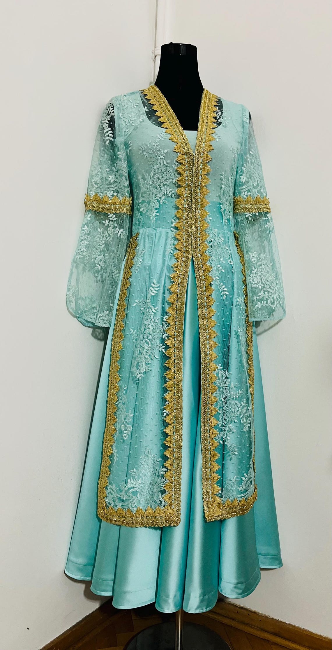 Persian Traditional Dance Costume: 4-piece Satin Chiffon Ensemble - Etsy