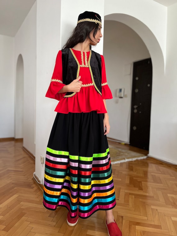 Traditional Persian Clothing