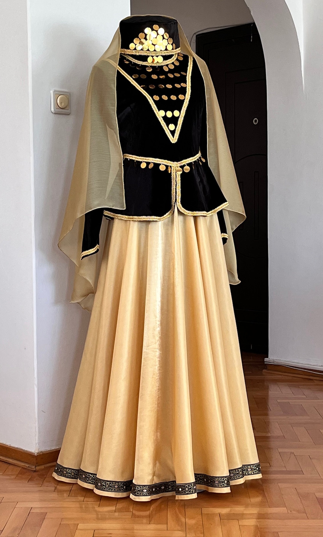 Azeri Women's Dance Costume , Azeri Costume, Persian Costume , Persian ...