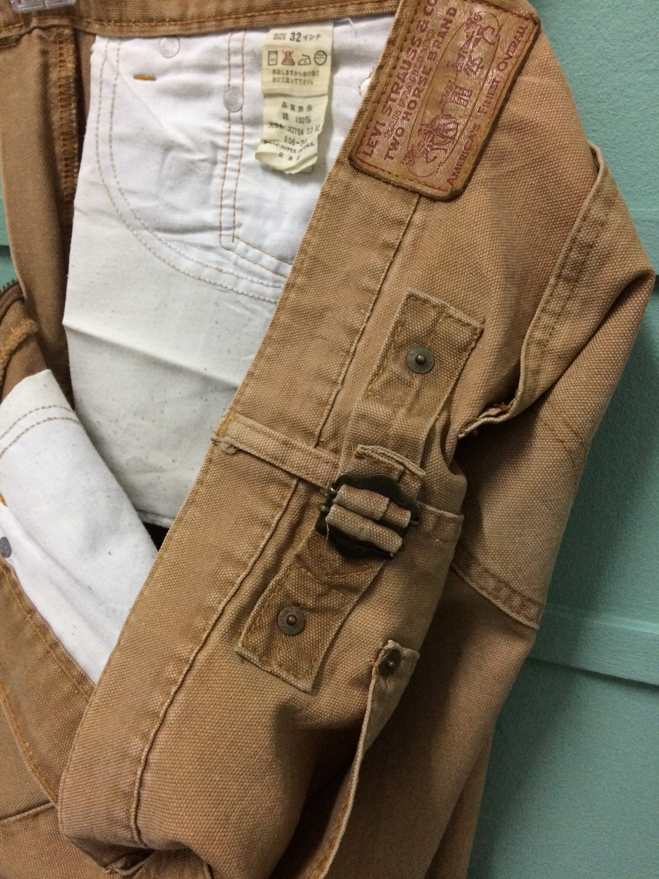 W30 L32 Vintage Distressed Levi's Jeans Cinch Back Denim W30 L32 Vintage Distressed Levi's Jeans Cinch Back Denim