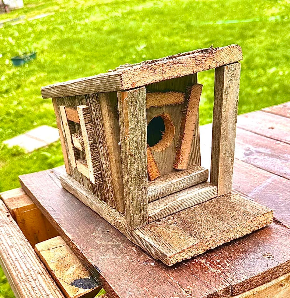 The Rustic Retreat Cottage Birdhouse - Etsy