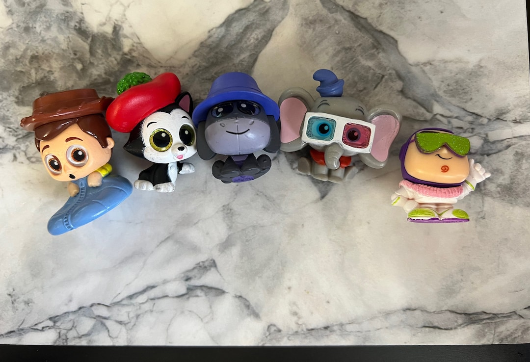 Disney Doorables Let's Go Ultimate Vacation KEYCHAINS or REGULAR - Etsy