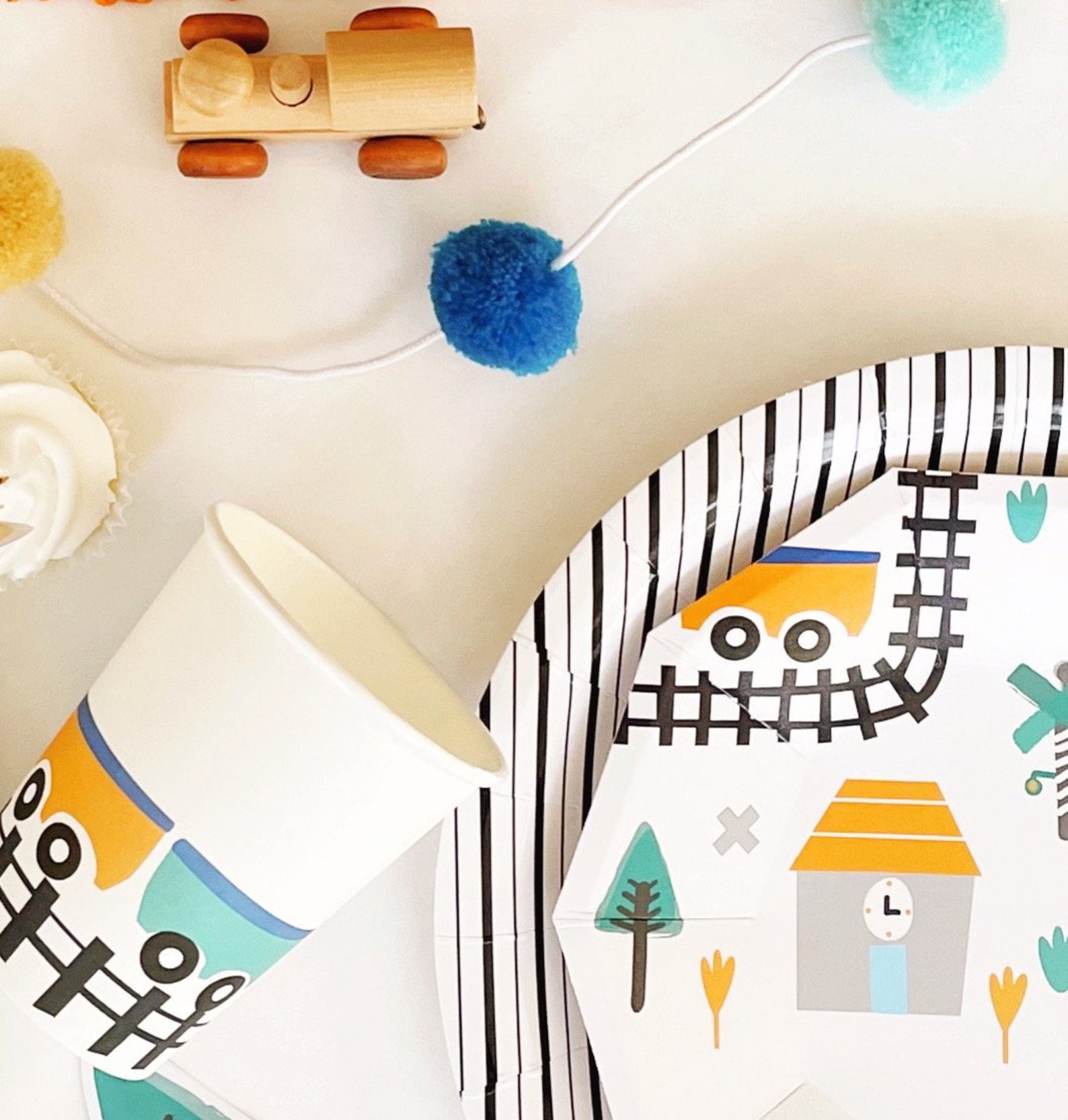 Steam Train Plates (pack of 8) | Train Birthday Party | Train Party ...