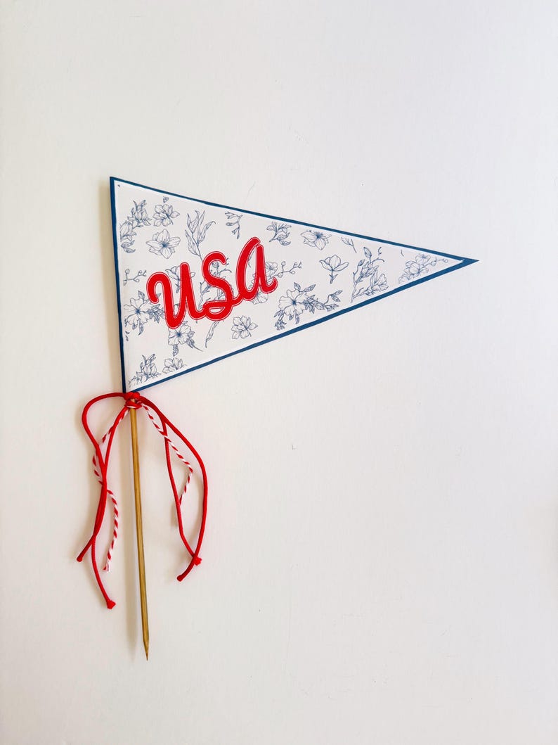 Printable 4th of July Pennant & Napkin Rings: Blue Toile, Vintage Red ...