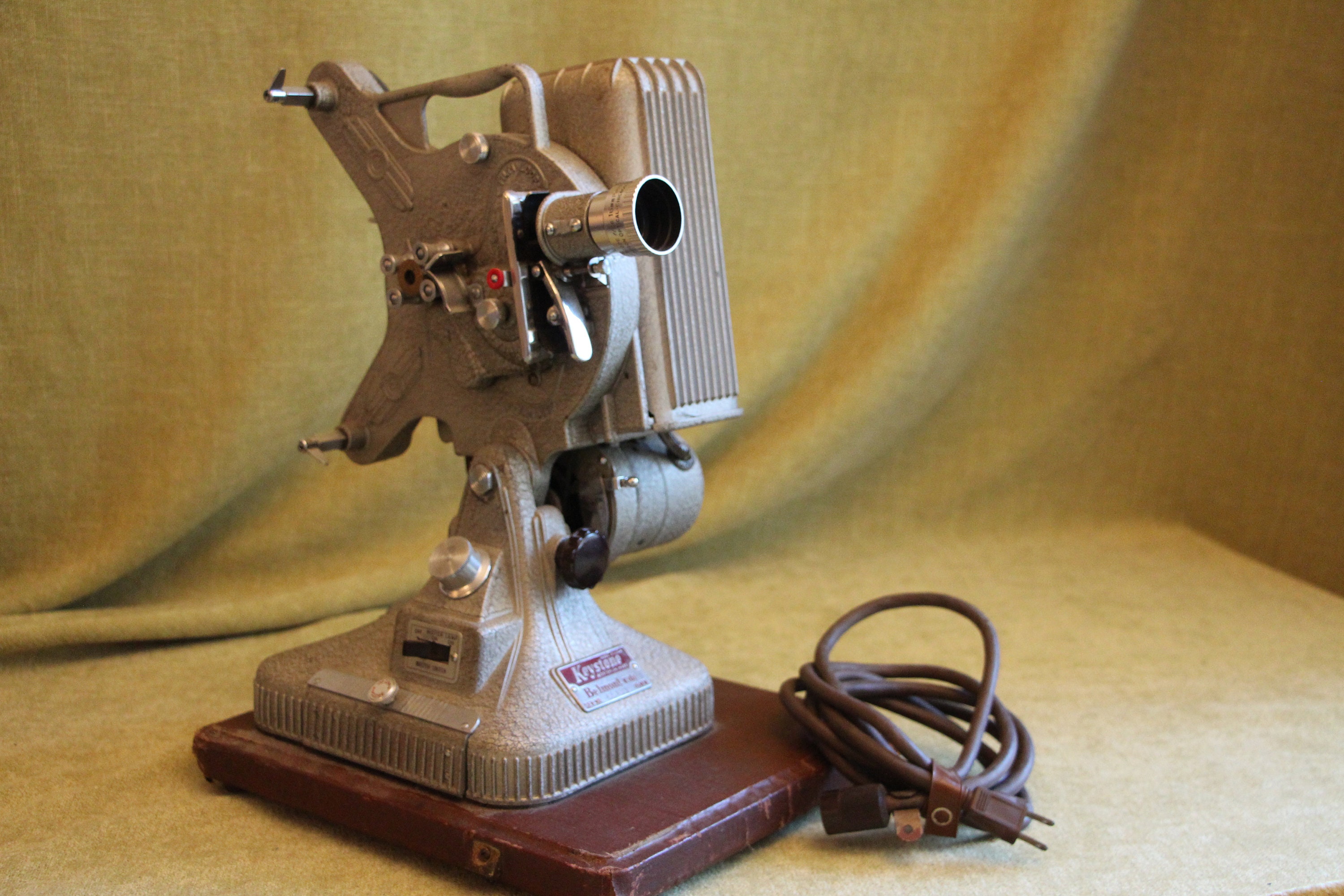 16Mm Sound Projector for sale | Only 4 left at -60%