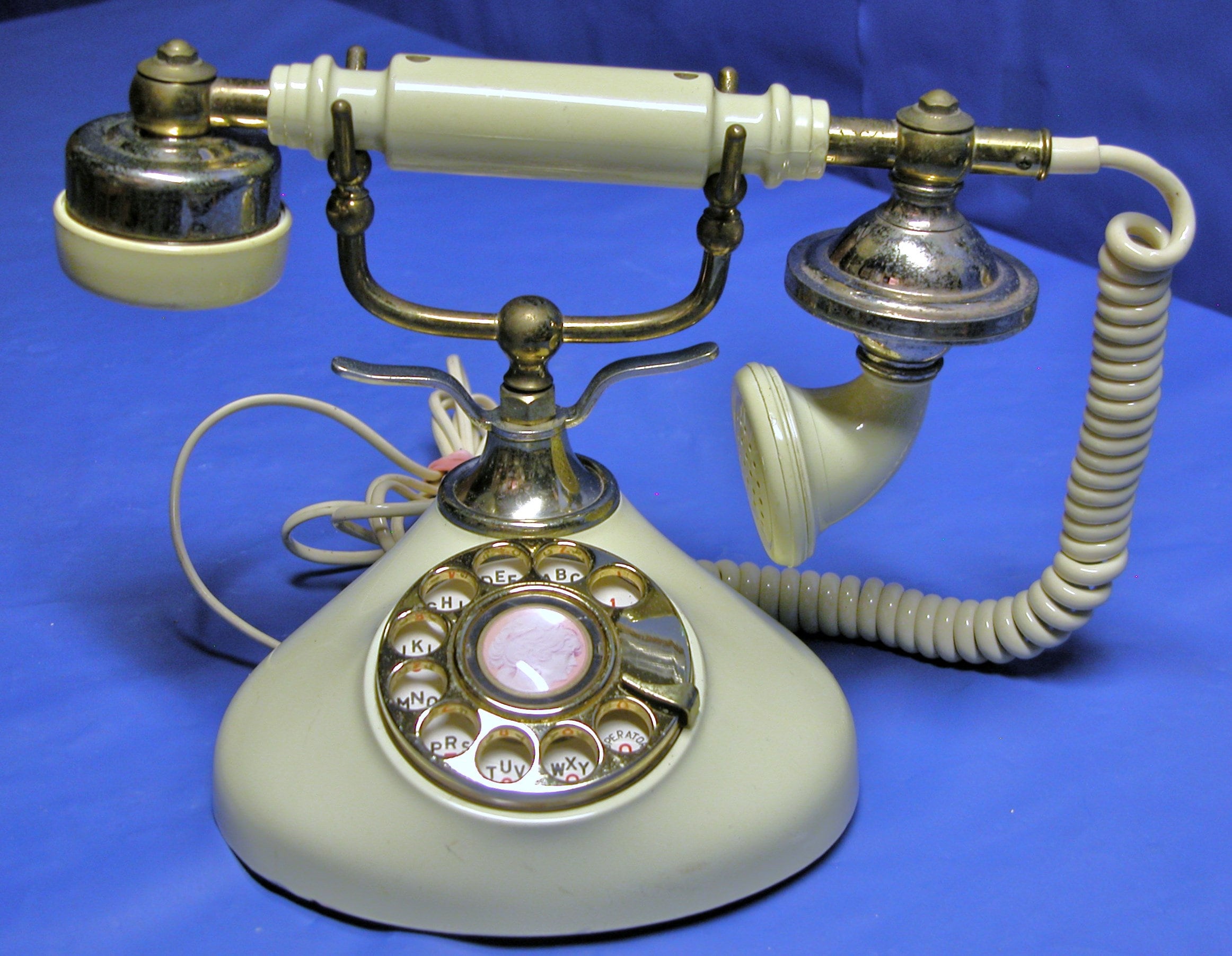 French Rotary Phone for sale | Only 4 left at -70%