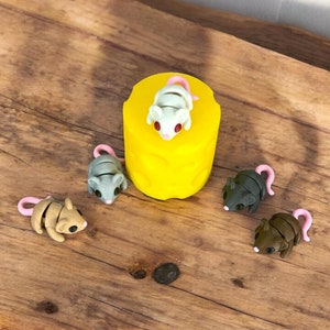 Tiny Mouse Fidget Toy With Optional Cheese Container Stress Relief Toy ...