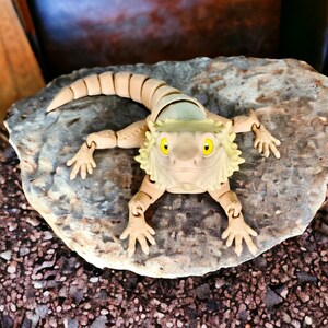 Lifesize Bearded Dragon Fidget Toy, Posable 3D Printed Pet Beardie ...