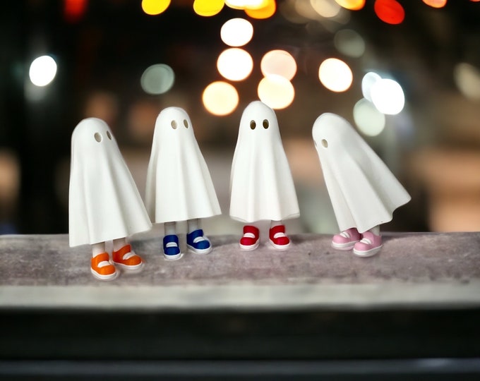 Cute Ghost Figurine – 3D Printed Kawaii Ghost for Halloween, Small ...