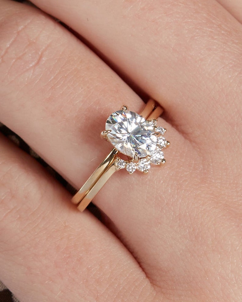 Perfect Matching Band for Engagement Ring, Round Diamond Curved ...